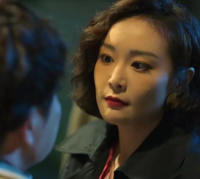 The actresses in The Knockout are not young, they are rustic in the ...