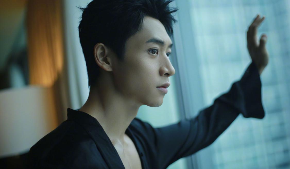 36-year-old Wei Chen has changed drastically!The cheeks are sunken, the ...