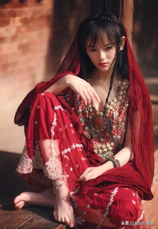 Nan Sheng: Enchanting "large-scale" portraits, pure no longer ...