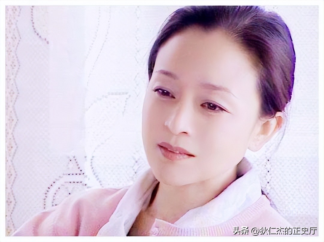 "Professional mother" Liu Lili: Divorced and married a wealthy ...