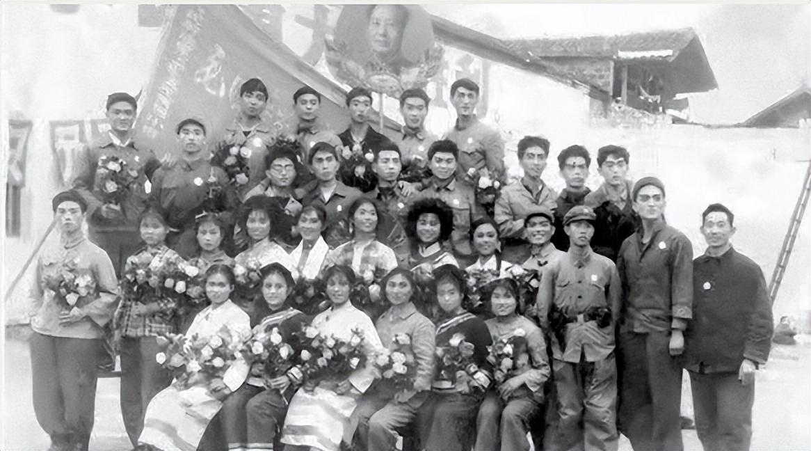 [National Day Special] The never-ending "Propaganda Team" ‖ Yang ...
