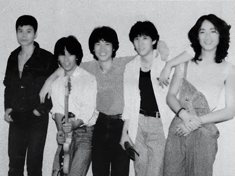 The first of the red ants rock band - iNEWS