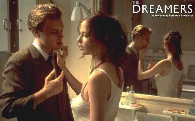 The top ten pornographic and violent movies produced in France are warm and romantic. How many ...