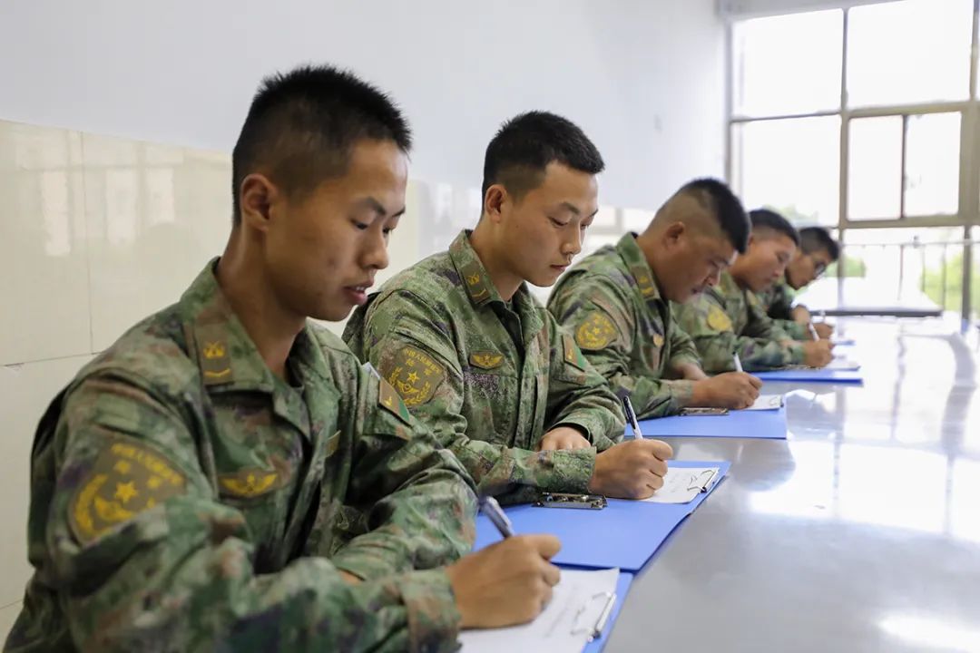 The 71st Group Army Wang Jie's Unit: Activate Stomach Power, Eat Out ...