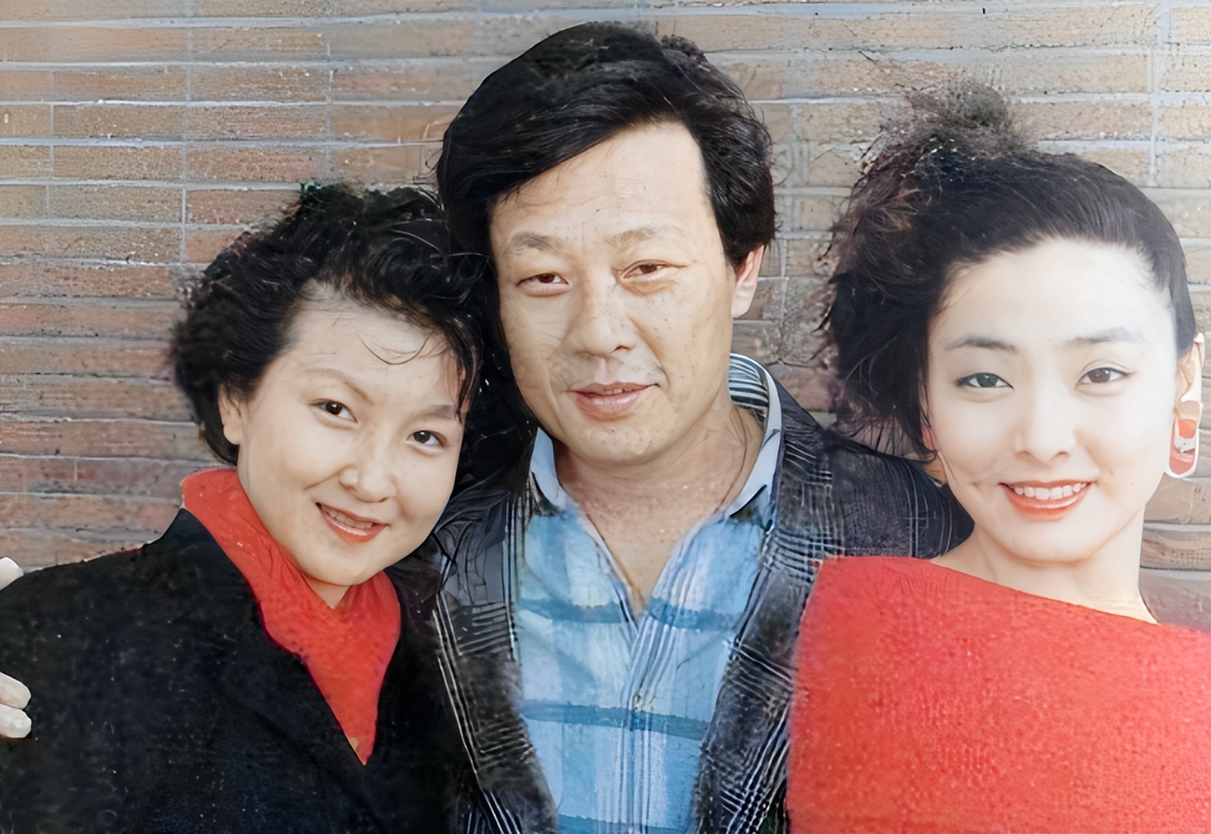 66-year-old old drama bone Kou Shixun: Two wives live together in ...