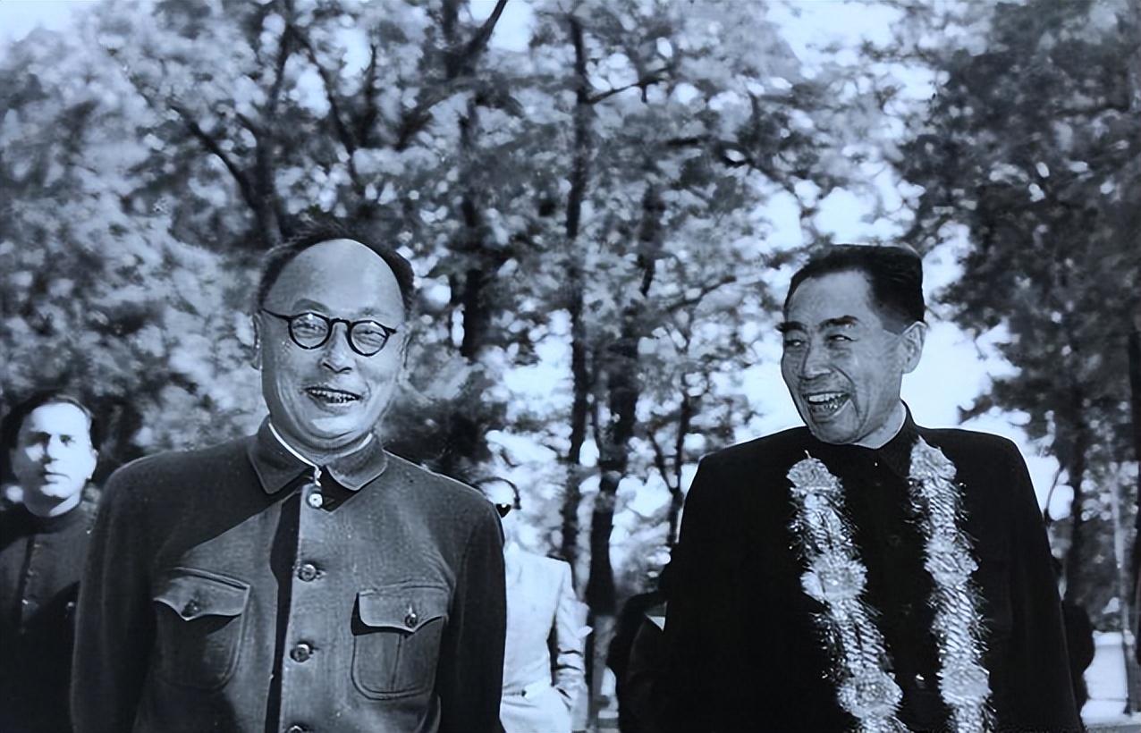 In 1964, Qin Jiwei delivered a speech at the welcome meeting ...