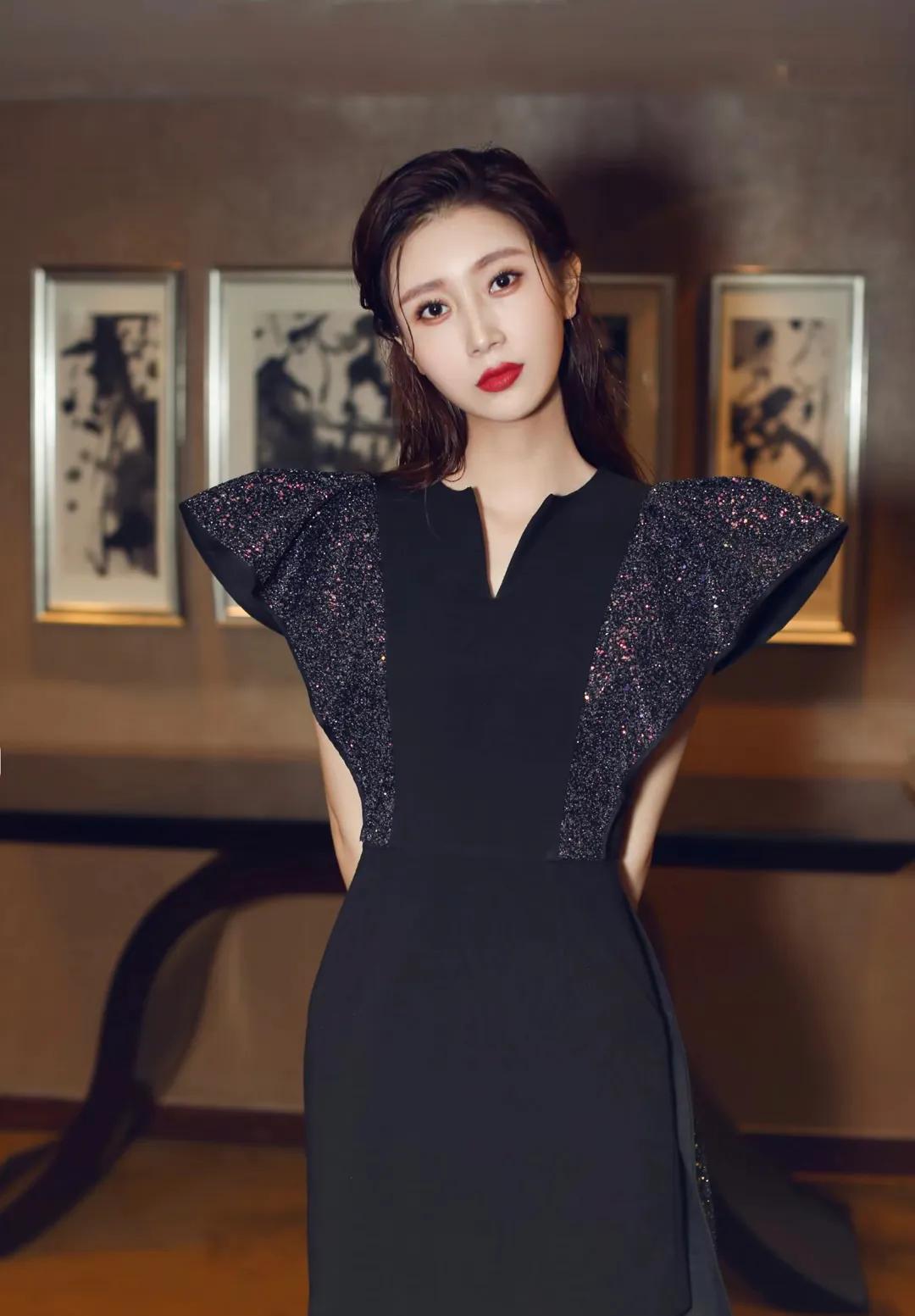 Sexy photo of the best goddess "Chu Yue" - iNEWS