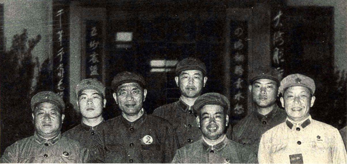 The general on Xu Shiyou's right was later awarded a general, and the ...