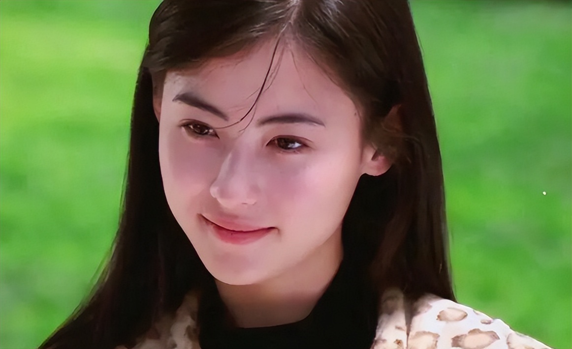 Age is not the limit. 43-year-old Cecilia Cheung and 45-year-old Sha Yi ...