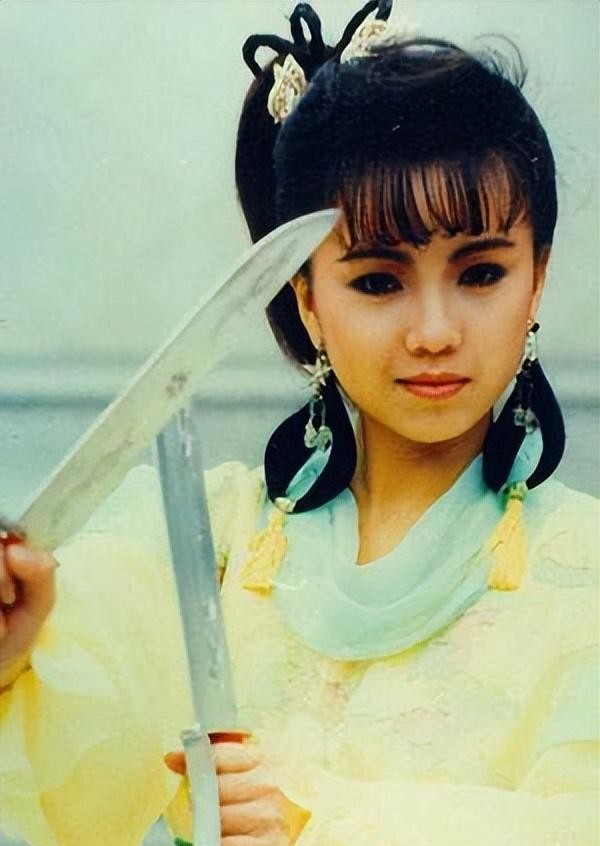 She grew up with Andy Lau and made Wan Ziliang kneel down in public ...