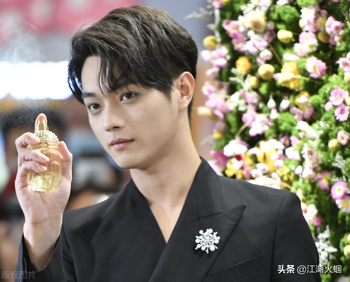 Gossip: Xiao Zhan, Jia Jingwen, Nazha, Xu Kai, Zhang Xincheng, Ren Min ...