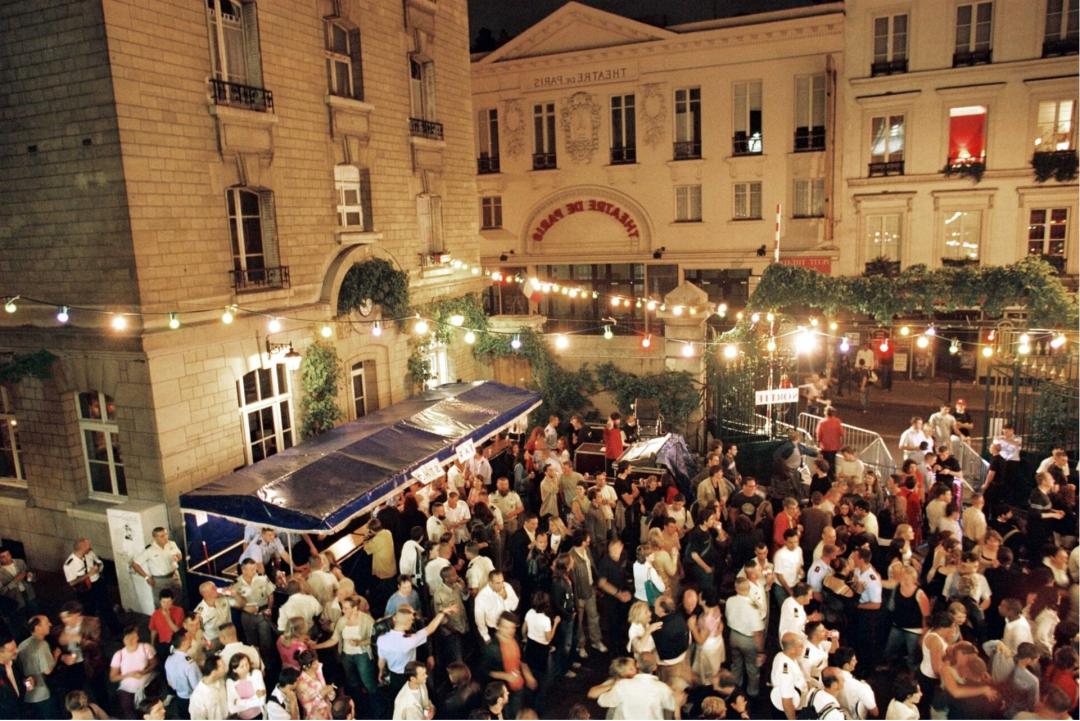 What did the French people do this year?come and see - iNEWS