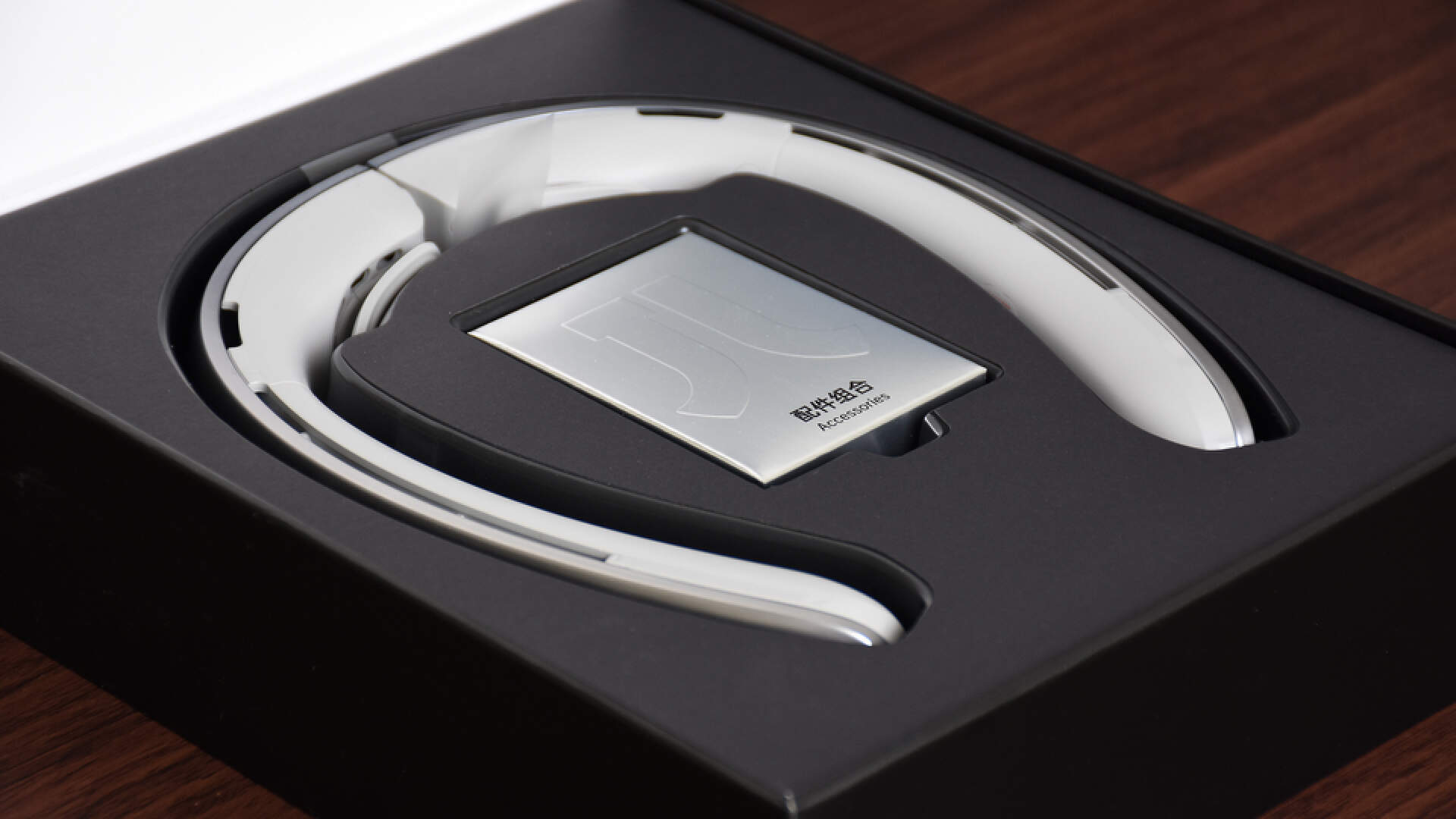 Jisu Hanging Neck Fan Pro 1: Cooler in hot summer - iNEWS