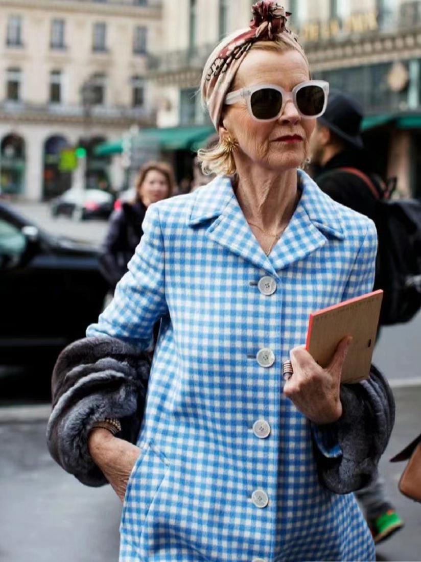 French grandma's secret to "becoming beautiful": hairstyle and dressing ...