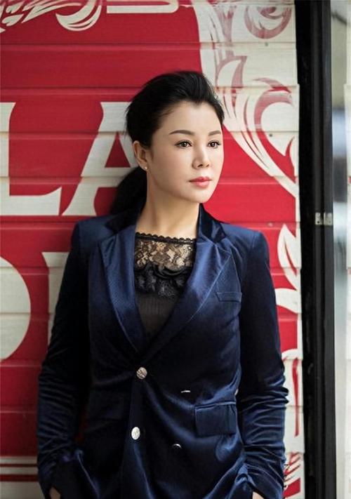 Reborn under the shadow of domestic violence, how does Yu Xiaohui ...