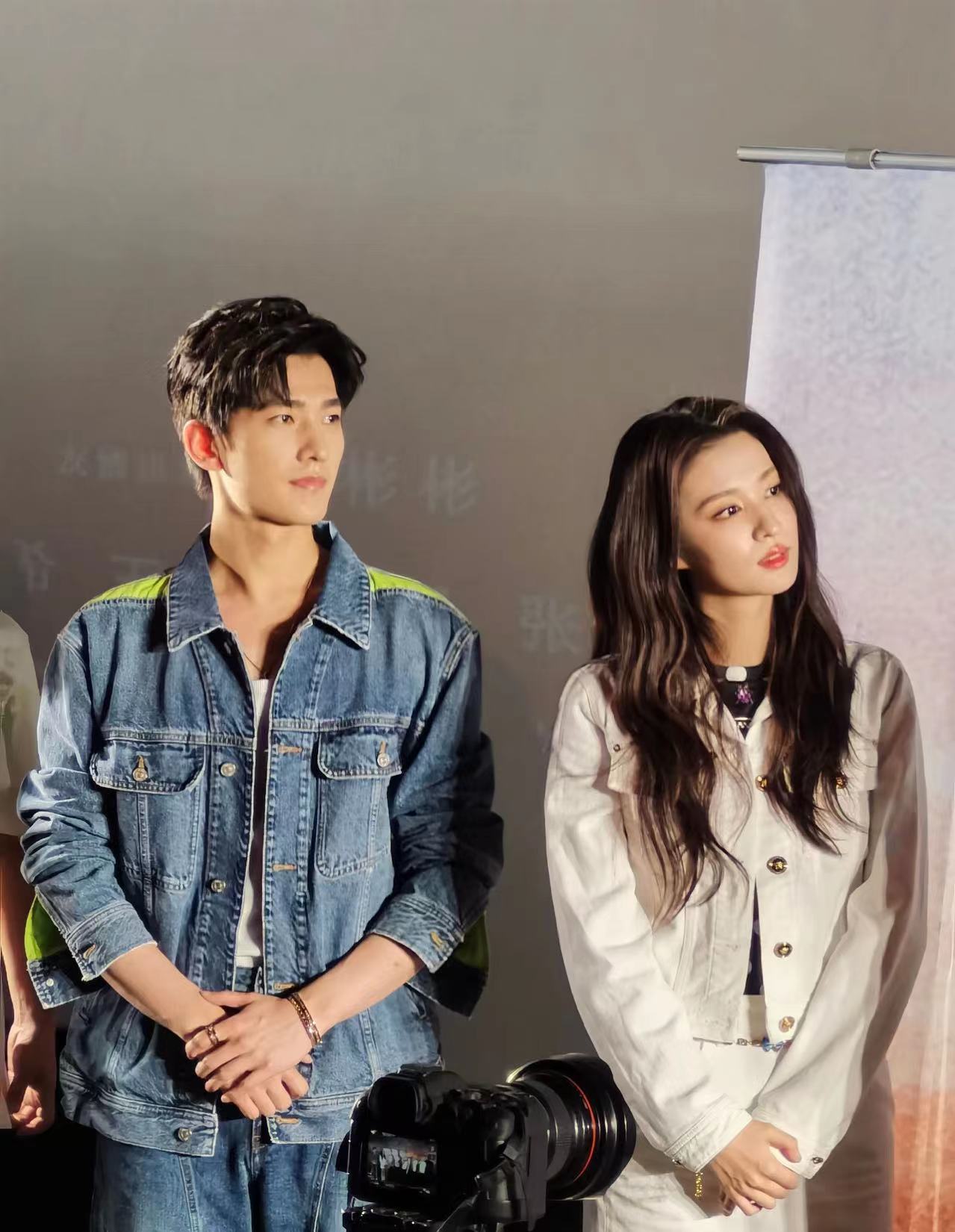 Yang Yang and Wang Churan are in the same frame for the first time ...