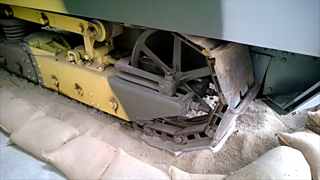 Three French World War I tanks designed for the same purpose - iNEWS