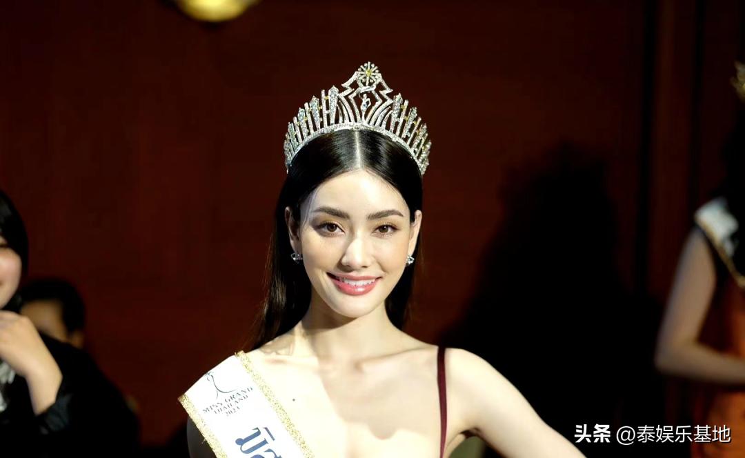 Miss Wan Guo Meena posted intimate photos with actor Meen, was it a ...