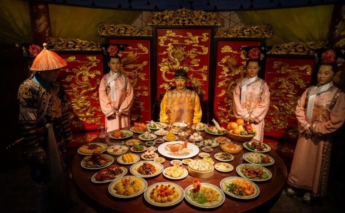 How long did it take for an ancient emperor to finish a meal? - iNEWS
