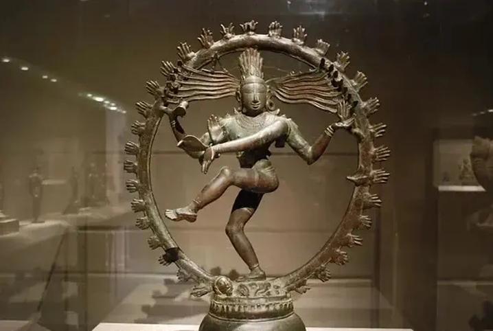 What kind of history and culture do ancient Indian statues have? - iNEWS