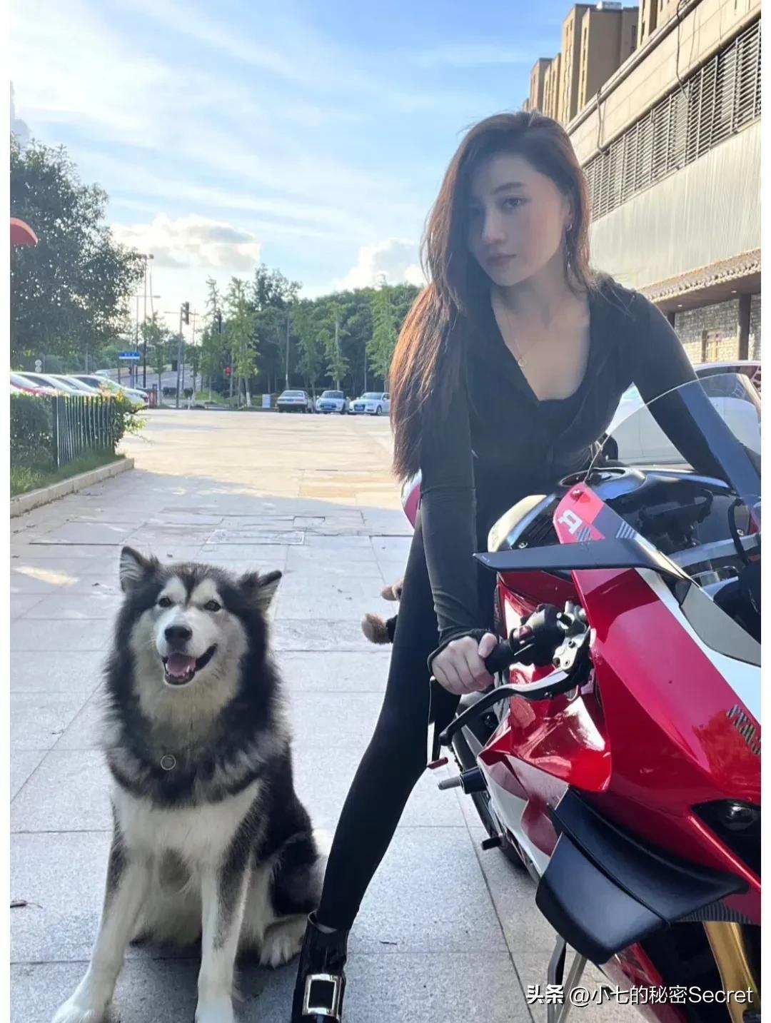 Beauty & Daily Life: Motorcycle Girl Ducati - iMedia