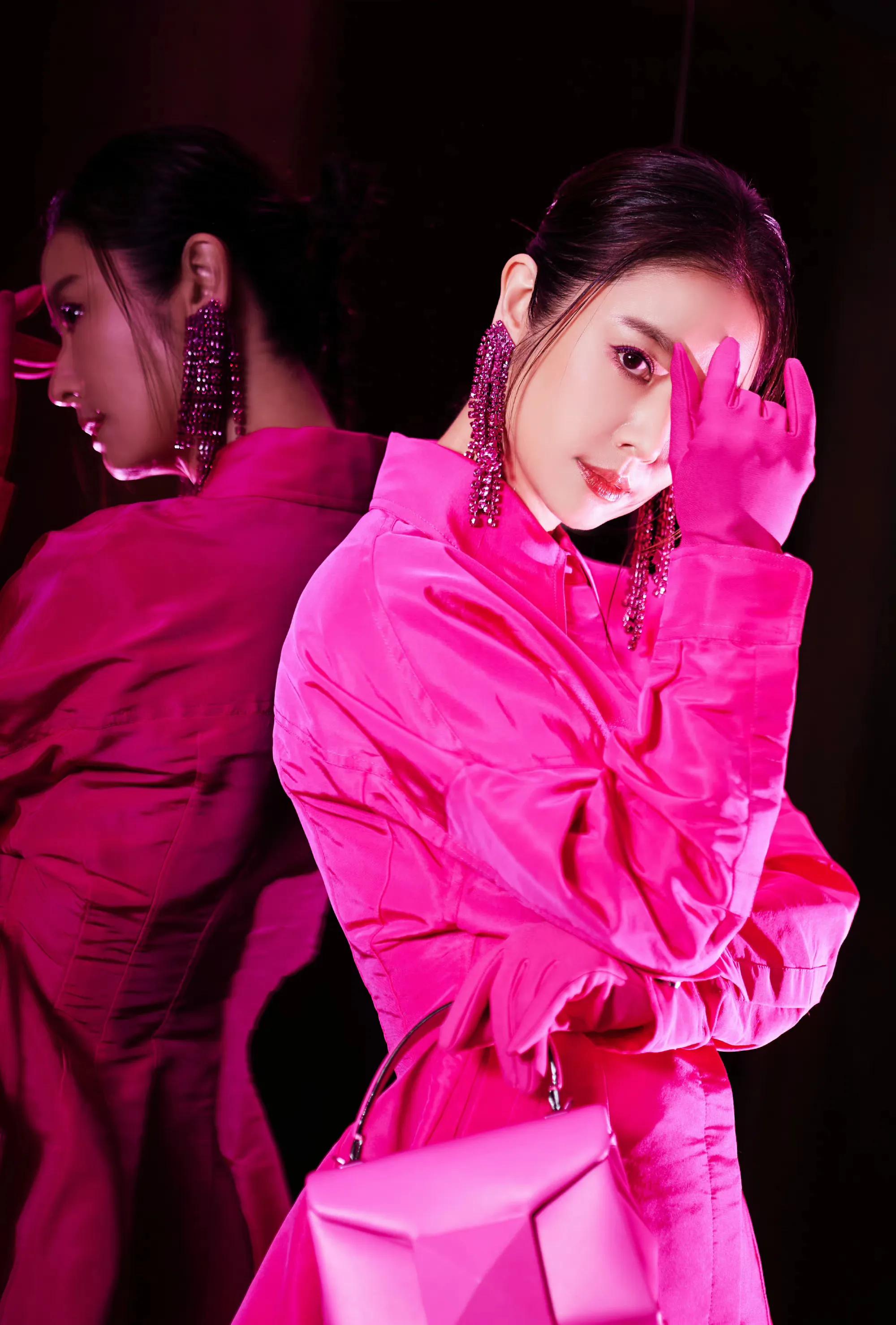 Ruby Lin's outfit is so beautiful, she is probably the only one who can ...