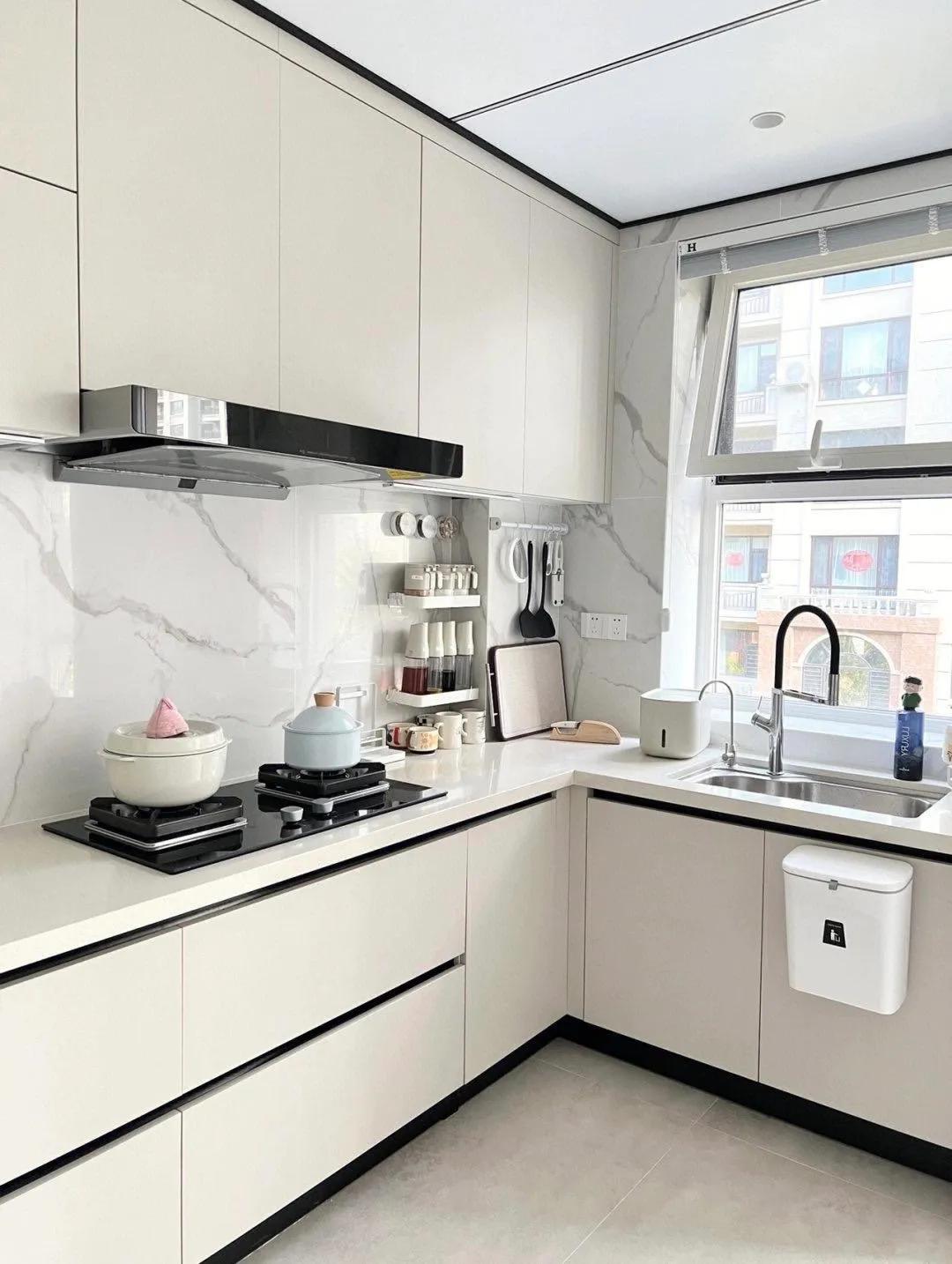 Careful design of cabinets - iNEWS