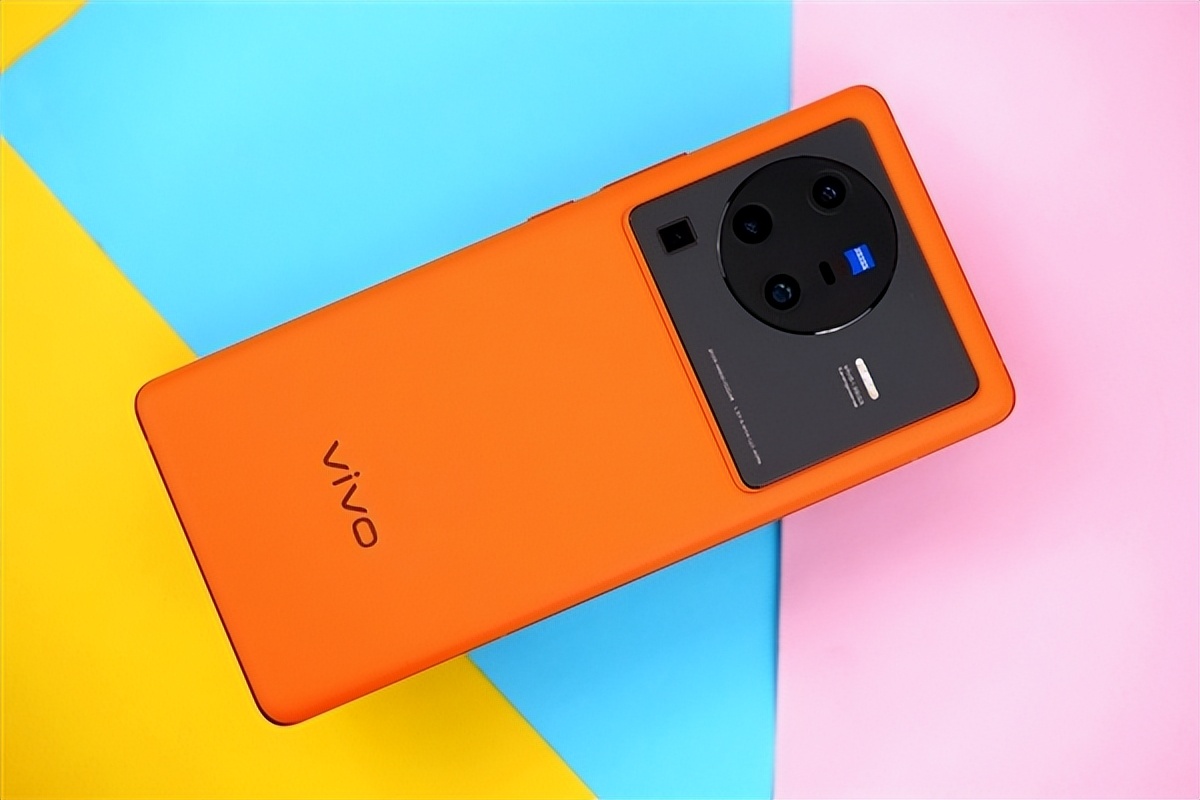 vivo X Fold S folding screen flagship network: equipped with Snapdragon 8+ Gen 1, standard 80W ...