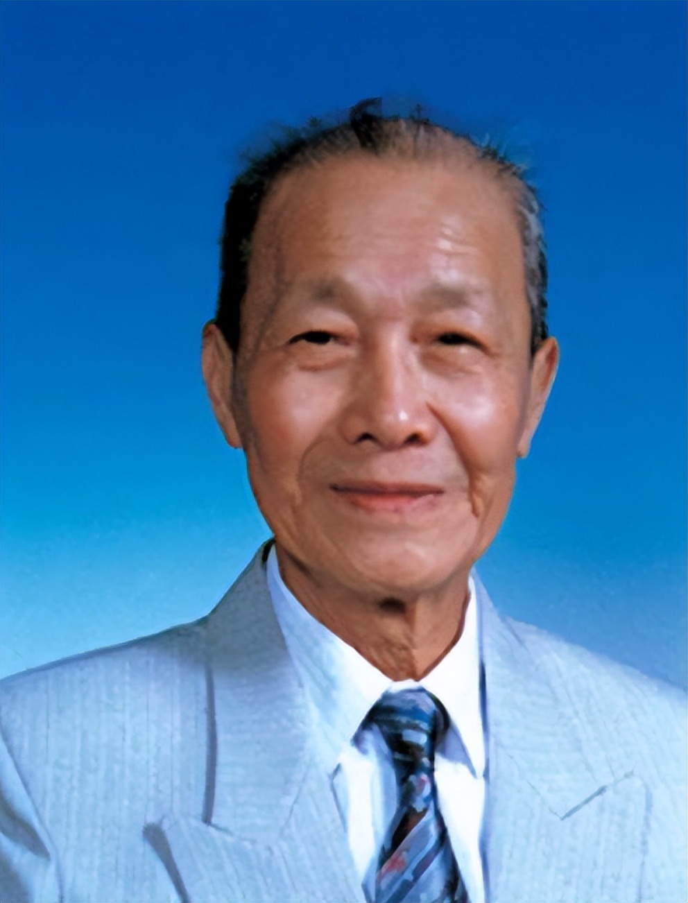 Introduction of Huang Weilu Huang Weilu's daughter Zodiac Qun - iNEWS