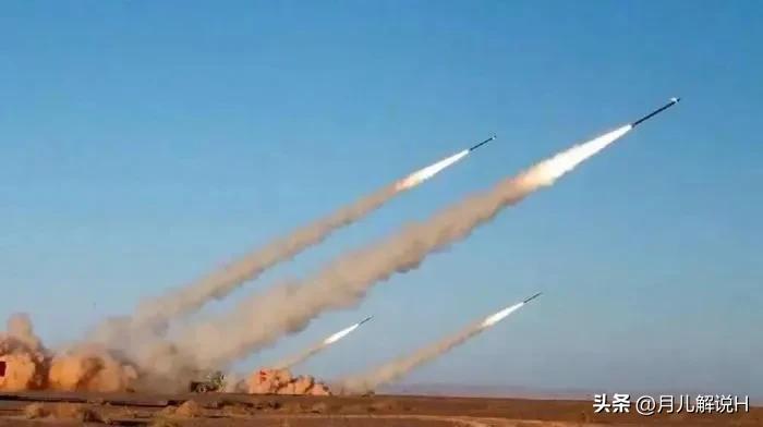400 missiles accurately hit the attack target, the rocket salvo sweeps ...