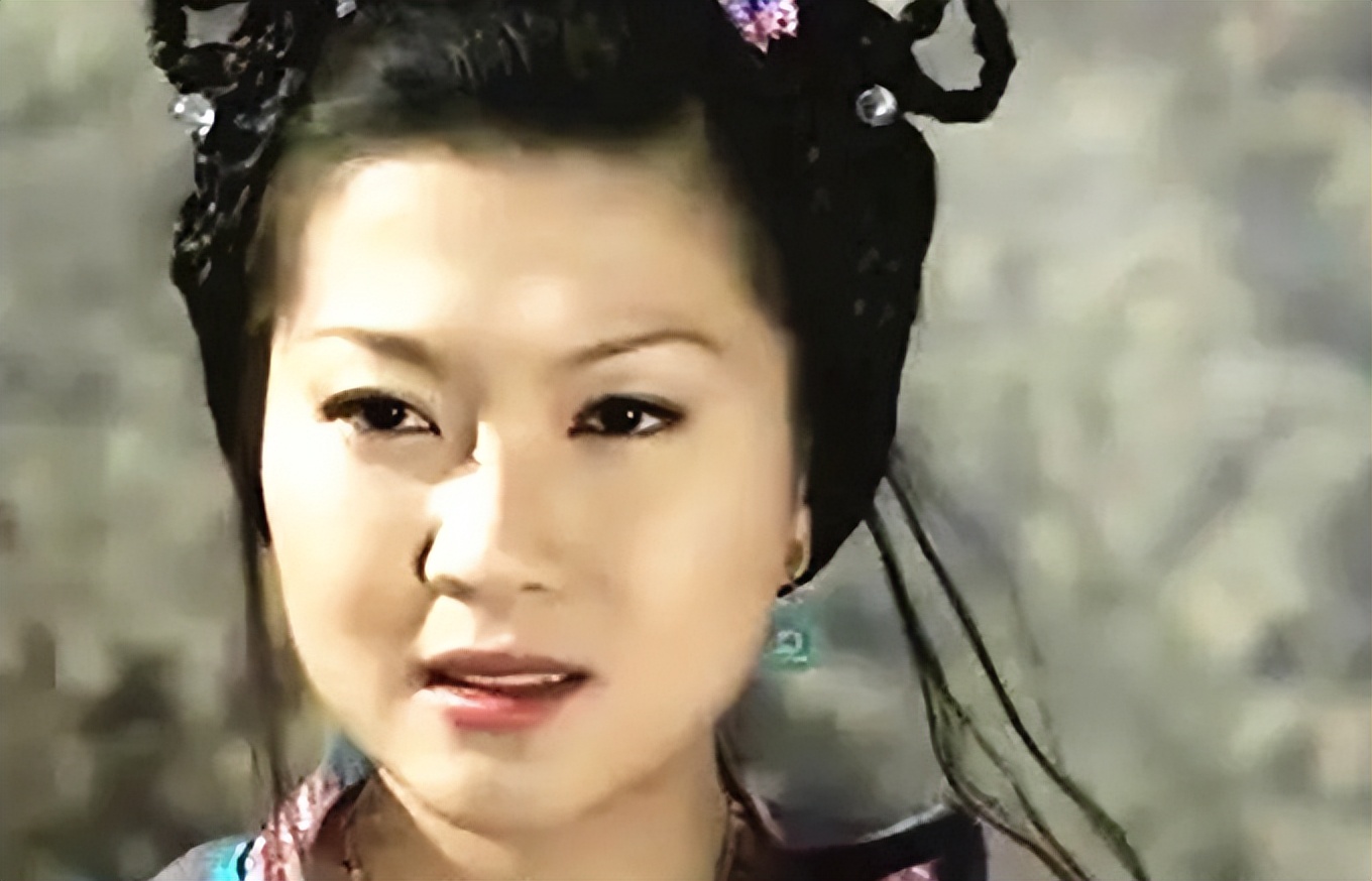 Li Siqi serves as an internet celebrity to teach cooking, 2,000 yuan of brandy is used as ...