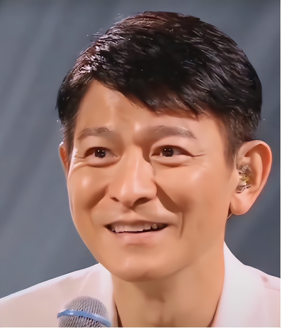 Li Hao was incapable of being sprayed, and the live broadcast ...