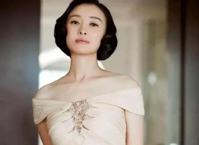 "Actor Wu Yue" posted an angry post late at night! - iNEWS