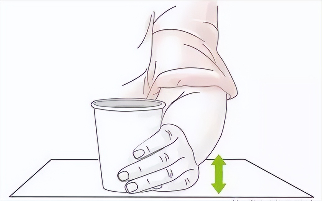 Rehabilitation teacher introduces hand training methods for hemiplegic ...