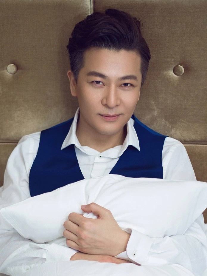 Yu Yi is not popular in the entertainment circle, because he is in another circle, he is so ...