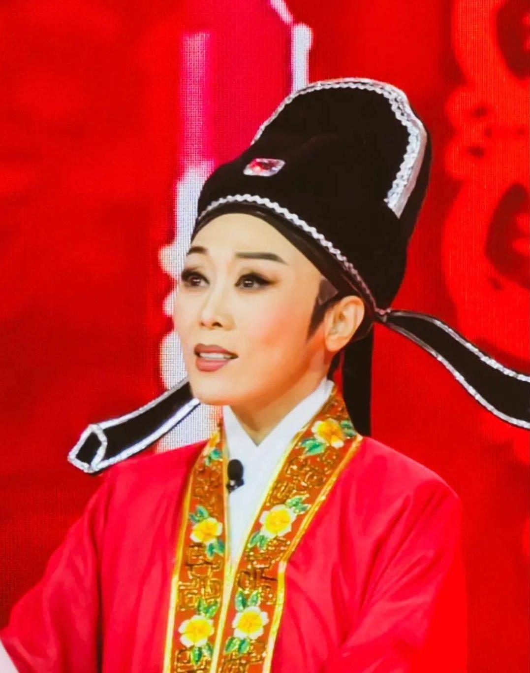60-year-old Wu Qiong's image has changed so much that she can't be recognized, her face is ...