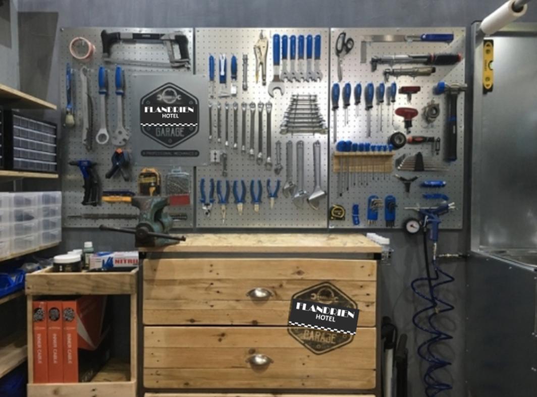 Nearly a hundred collections!Explore Flanders Hotel Bicycle Museum - iNEWS