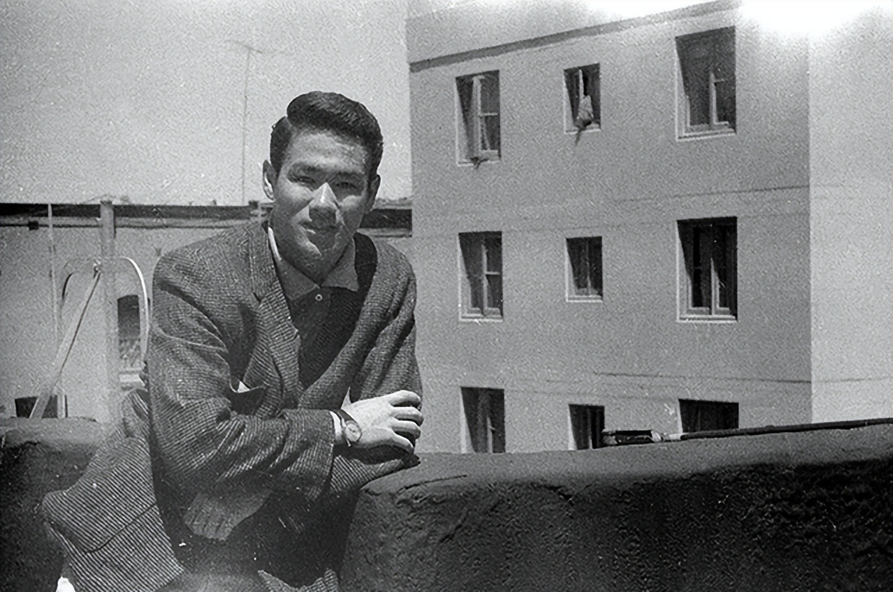 Bruce Lee died mysteriously 49 years ago, and the coffin was changed ...