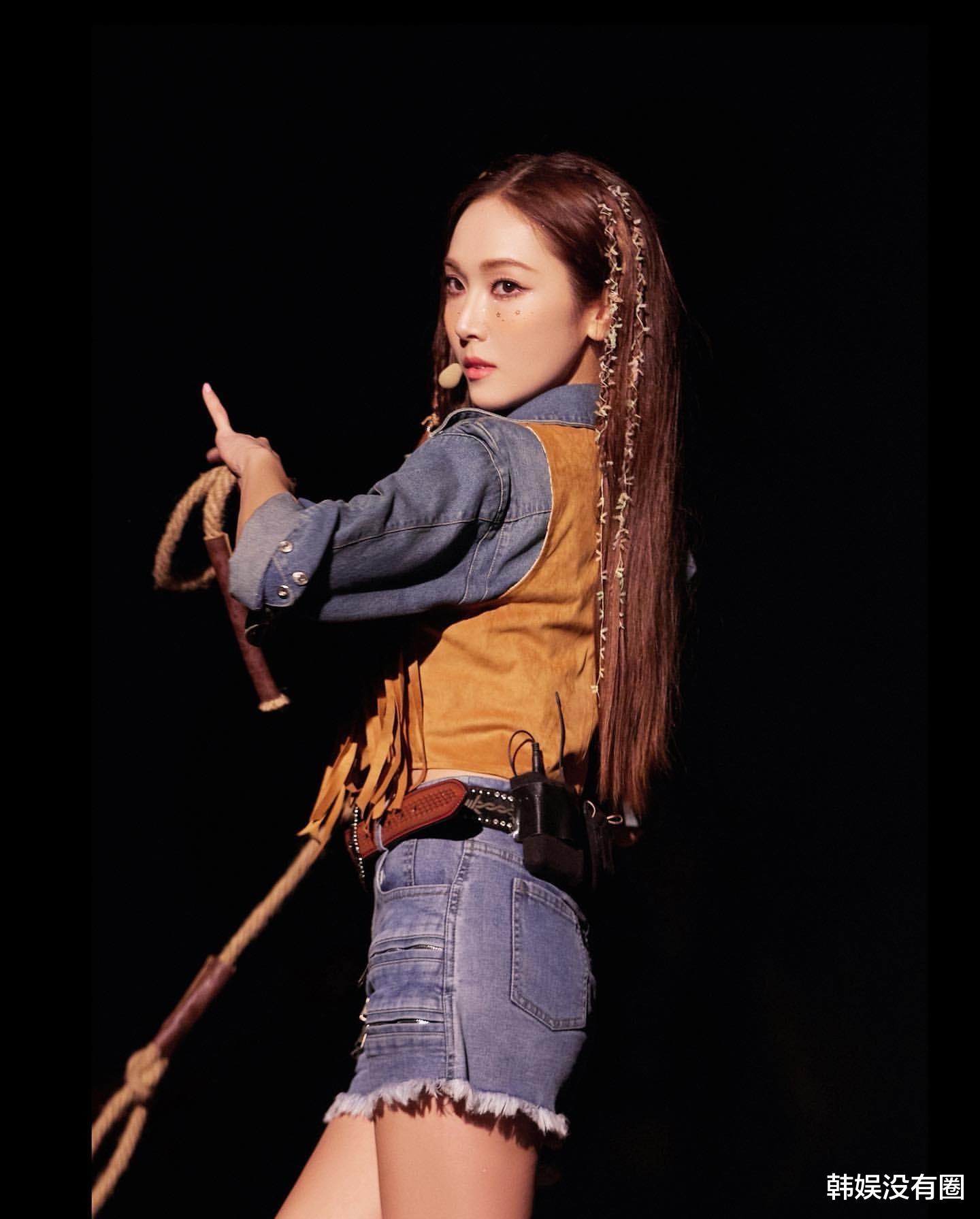 Jessica Zheng Xiuyan took the stage photos of "Sister Lang 3", turned ...