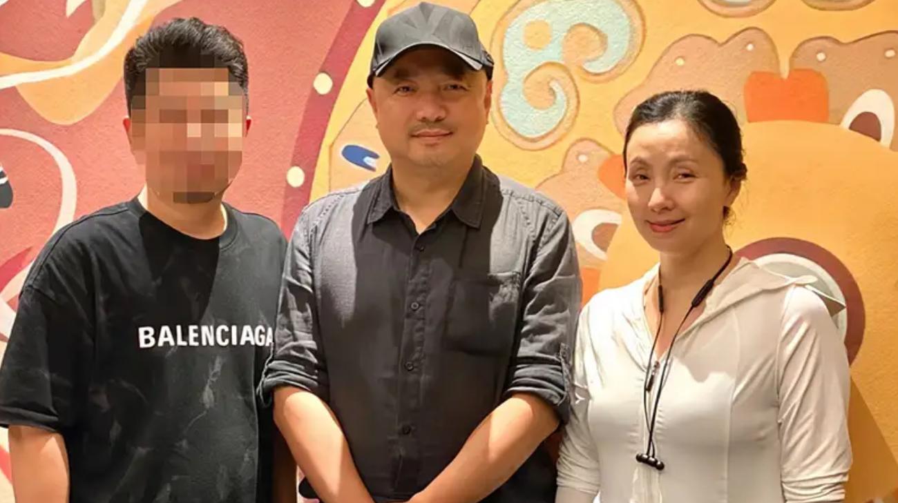 Xu Zheng and his wife take their daughter to chase stars TFBOYS - iMedia