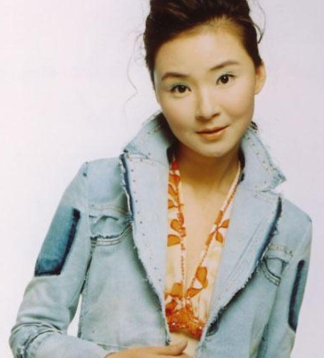 CCTV host Qian Linlin: Although I have been married, my true love is ...