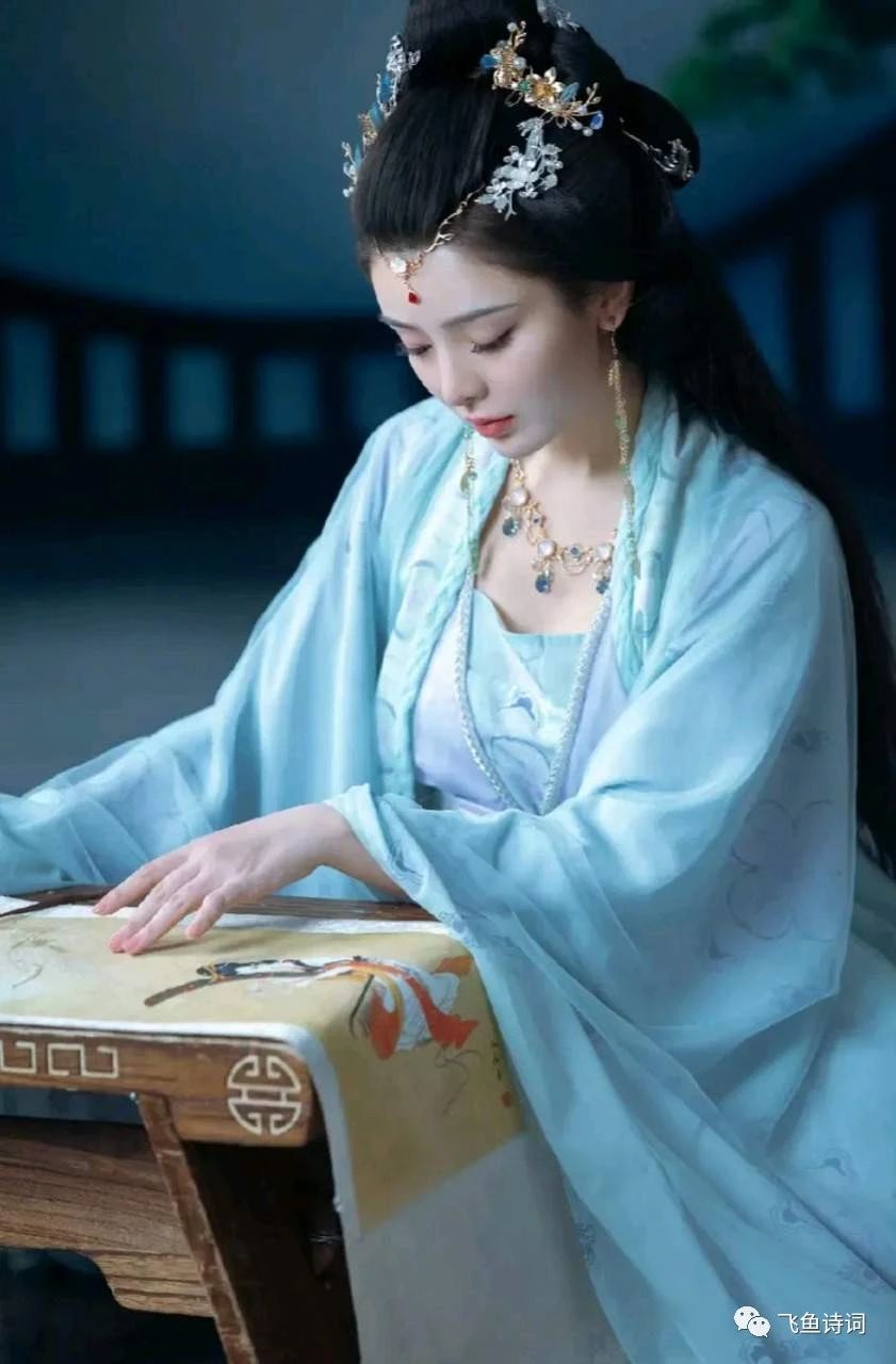 Today, I live in an ancient temple with Xiangfeng, I can't stand the ...