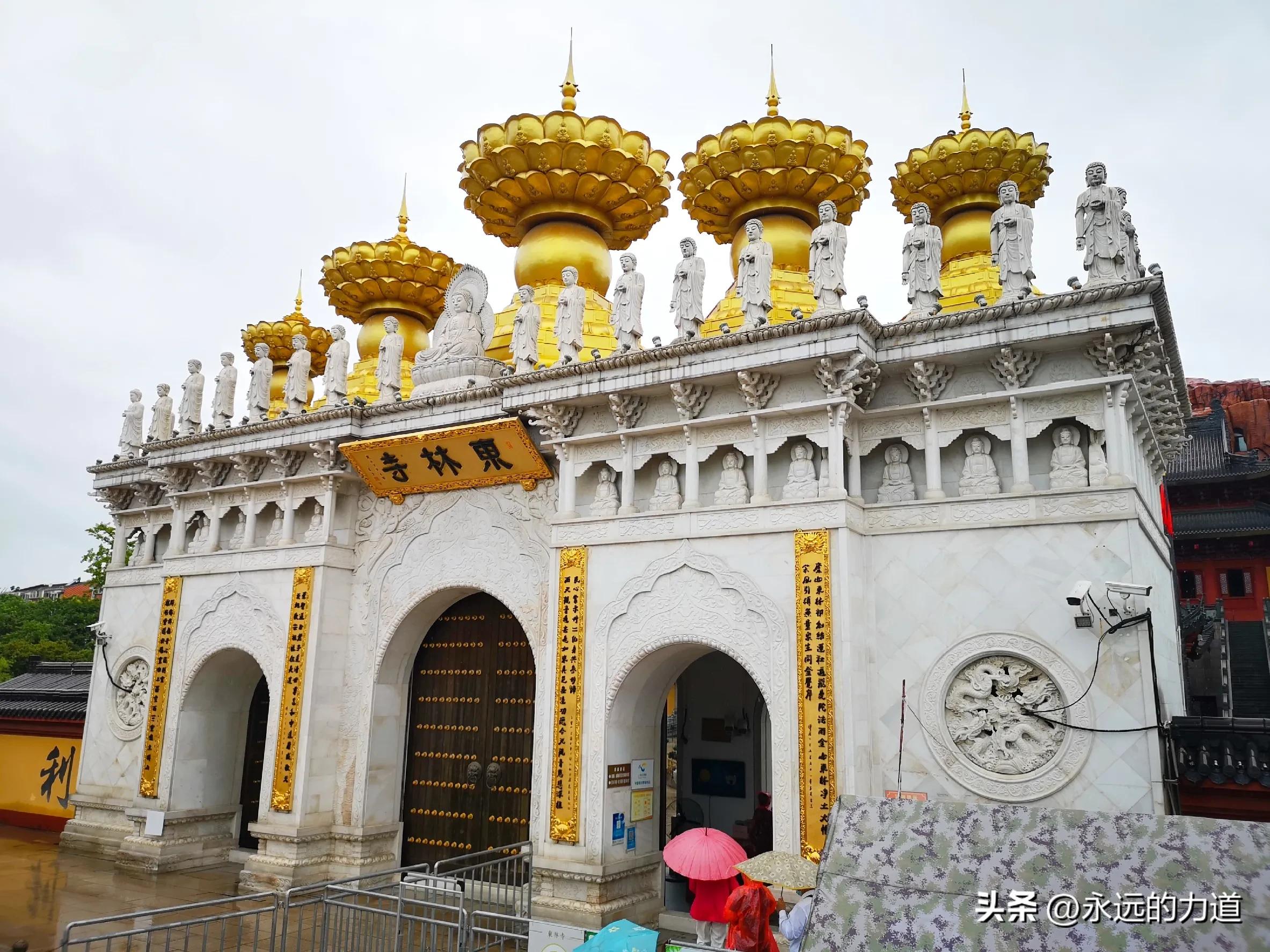 Shanghai Donglin Temple, walking in the rain, has a unique flavor - iMedia