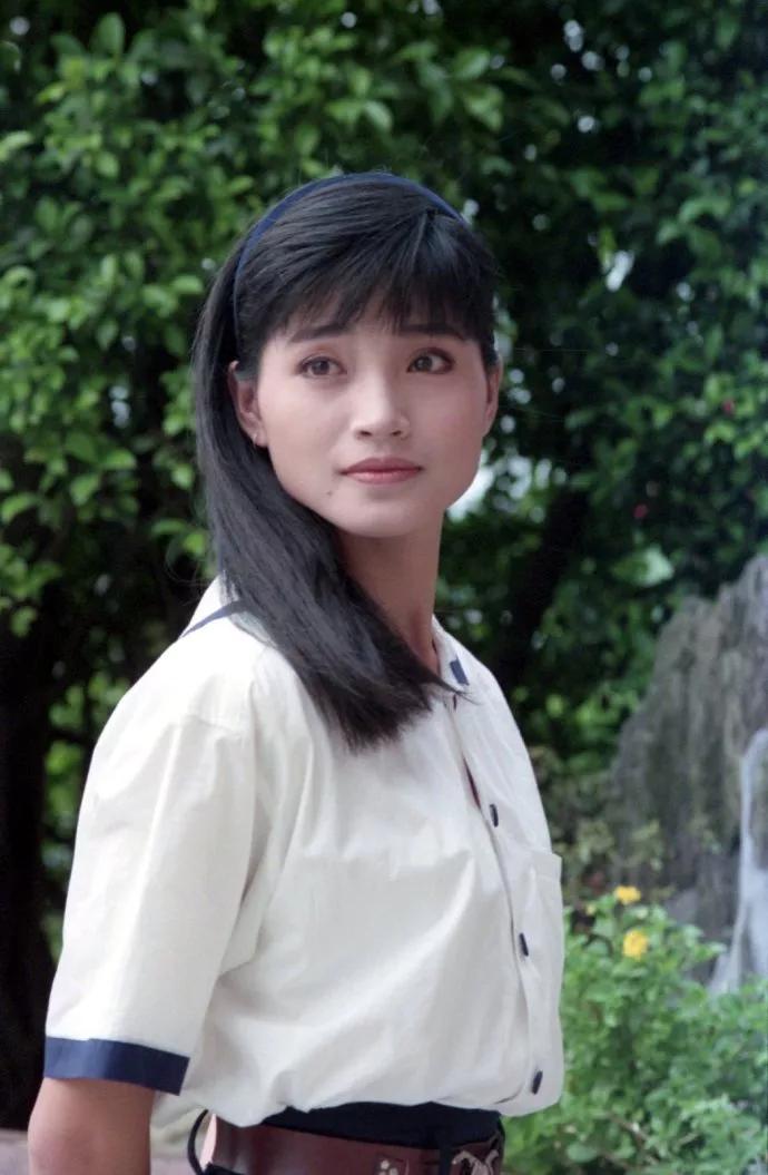 Fang Jiwei: She was the dream lover of countless teenagers, but she has ...