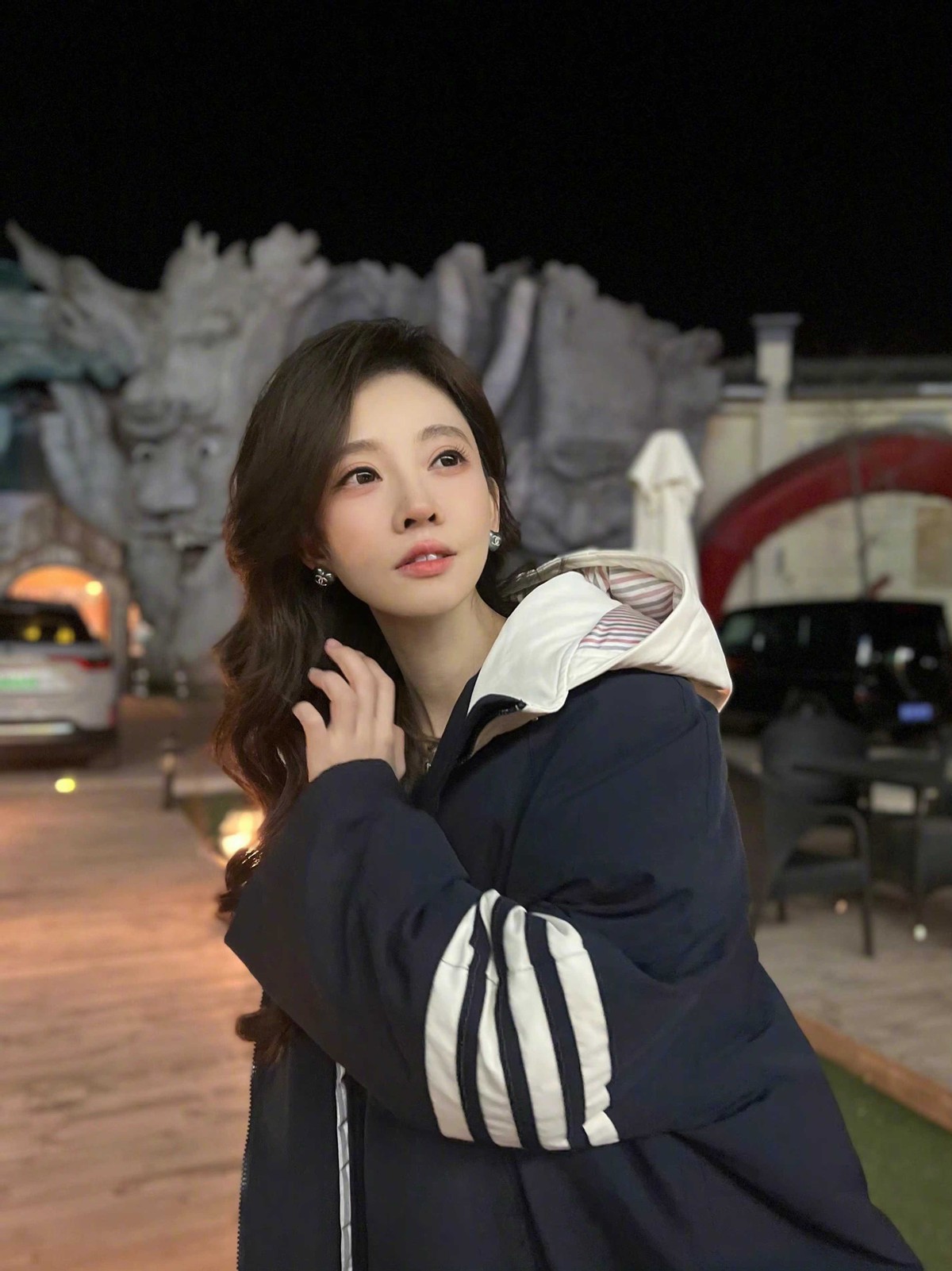 Feng Timo is too productive!Three new songs on the moon, workaholics ...