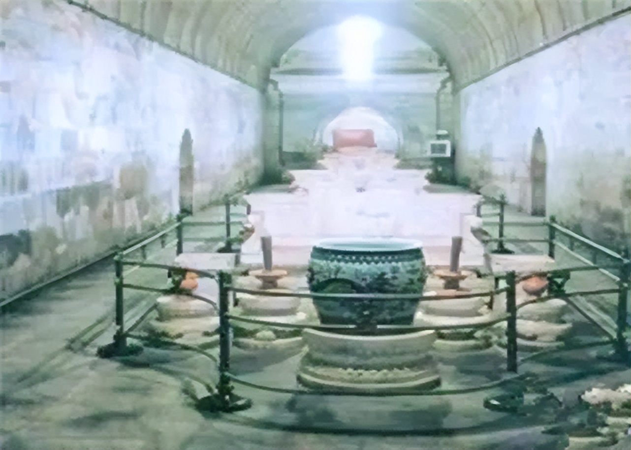 Ming Tombs, why only Dingling was excavated? - iNEWS