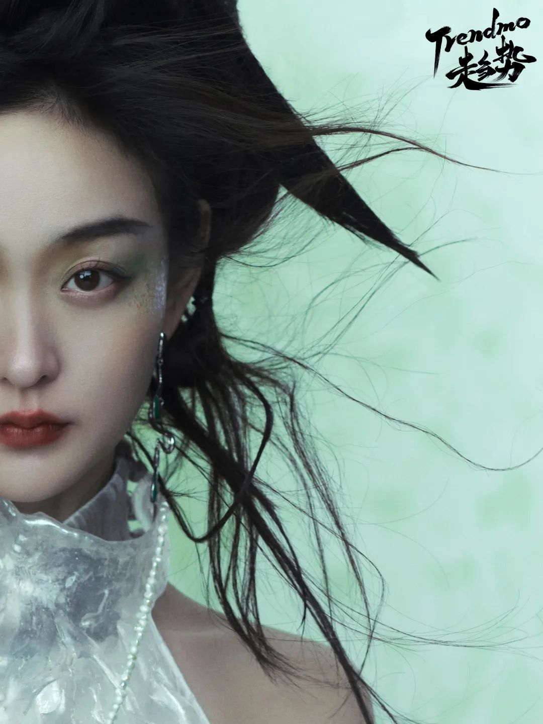 He Hongshan inside and outside the lens - iNEWS