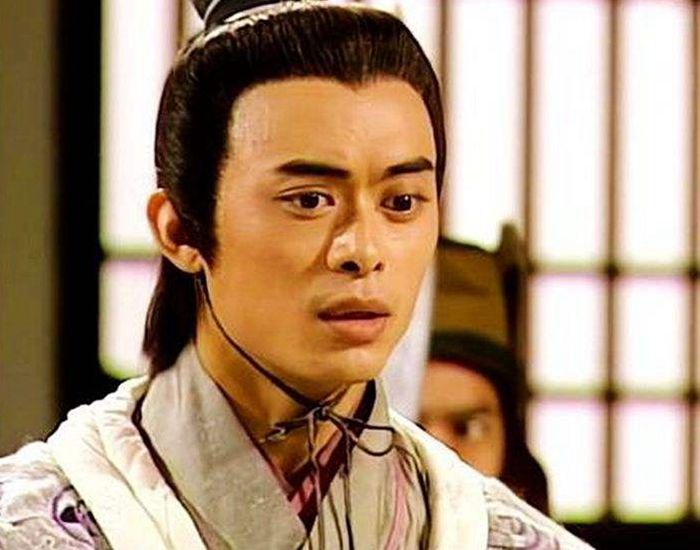 If Duan Yu and Xu Zhu fight to the death, within 30 moves, one of them ...