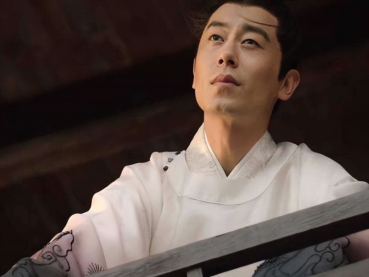 As a Ming emperor of Ming Xuanzong, why did Zhu Zhanji insist on ...