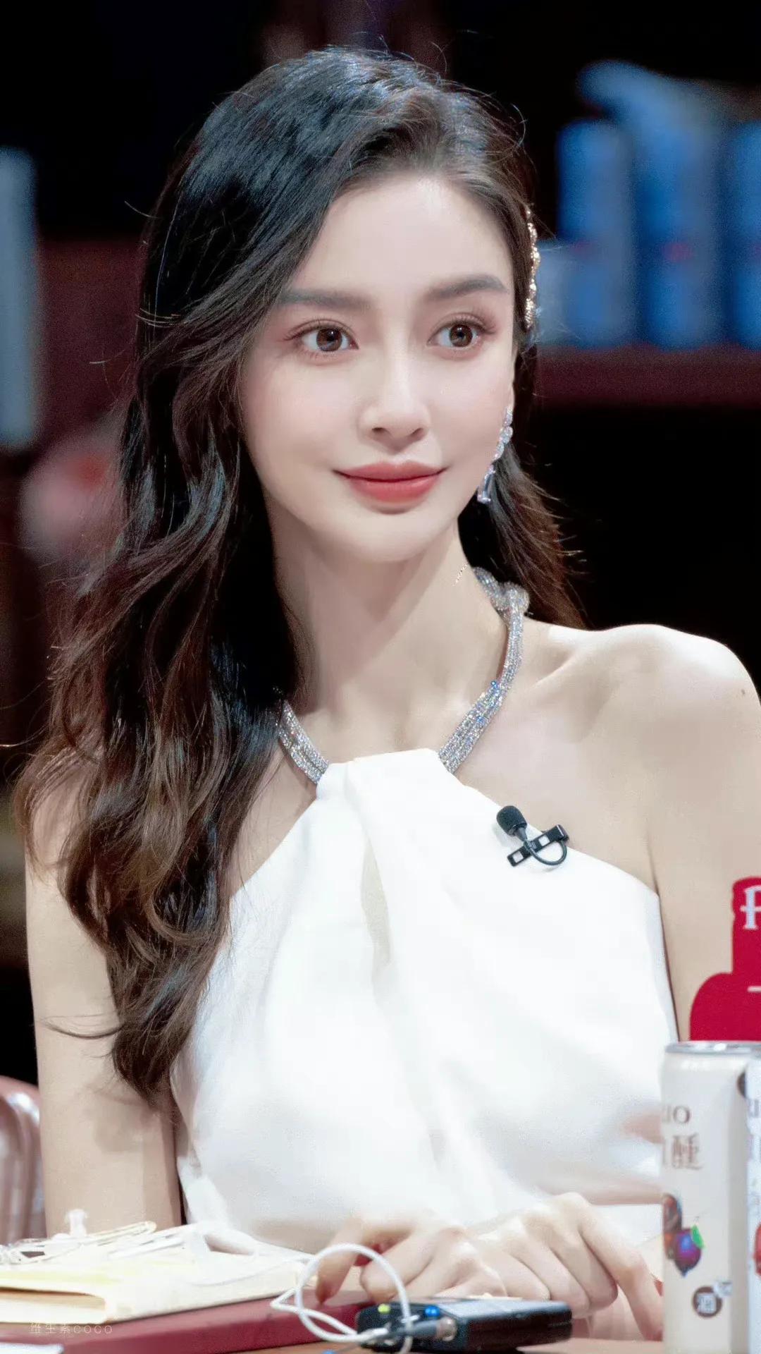 Like a fairy ~ Yang Ying - iNEWS